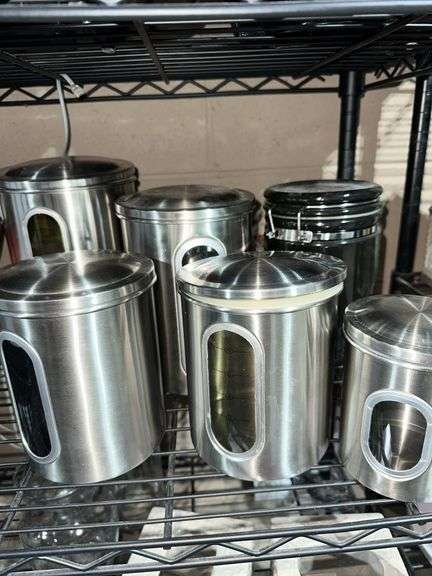 Canisters, baking and decor - Auction Ohio