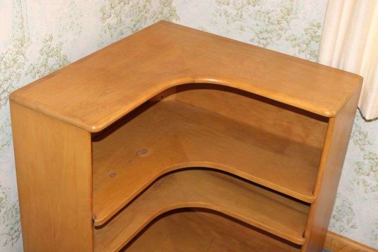MCM Heywood-Wakefield Corner Bookcase - Auction Ohio