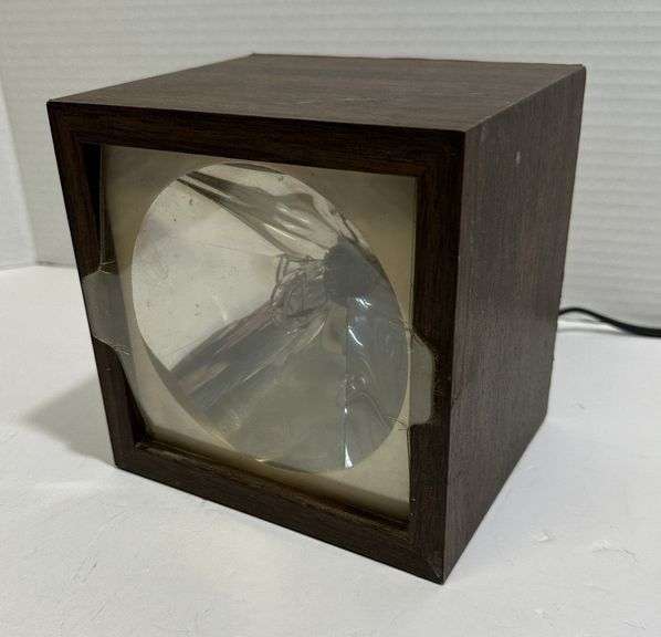 Retro 1970s Zenon Cube Strobe Disco Light - Auction Ohio