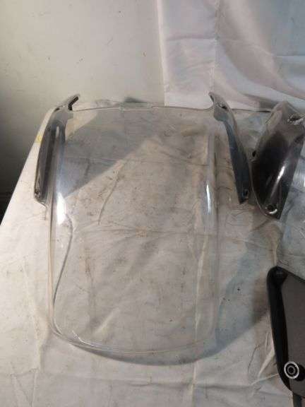 R1100GS Windshields with hardware - Auction Ohio