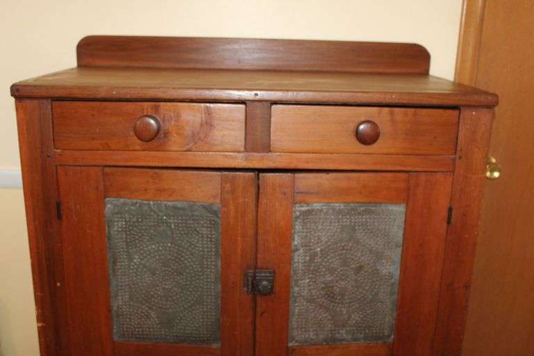 Antique Pie Cabinet - Auction Ohio