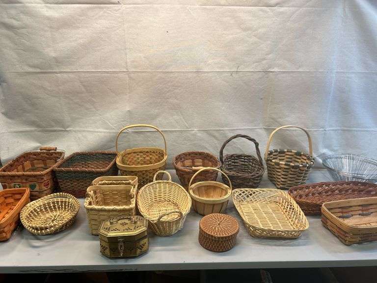 Collection of Assorted Woven Baskets - Auction Ohio