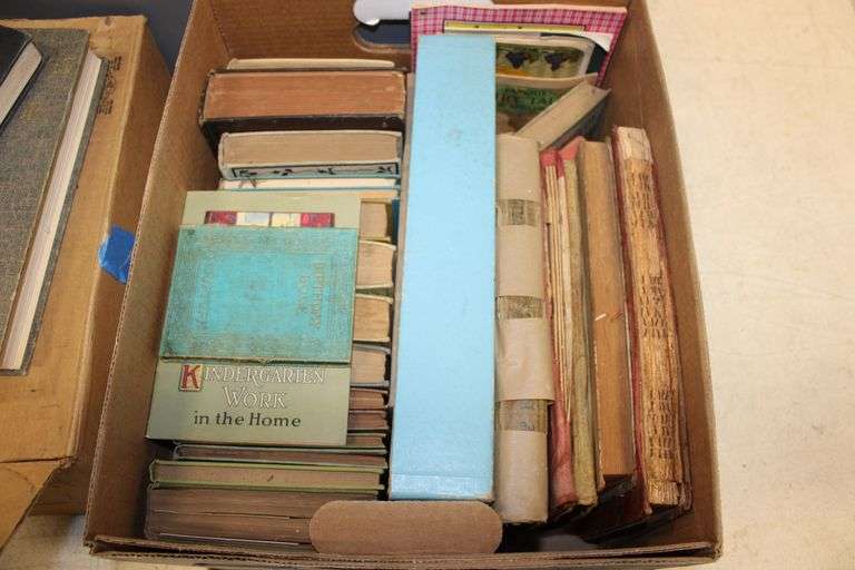 Antique Vintage Books Postcards Auction Ohio