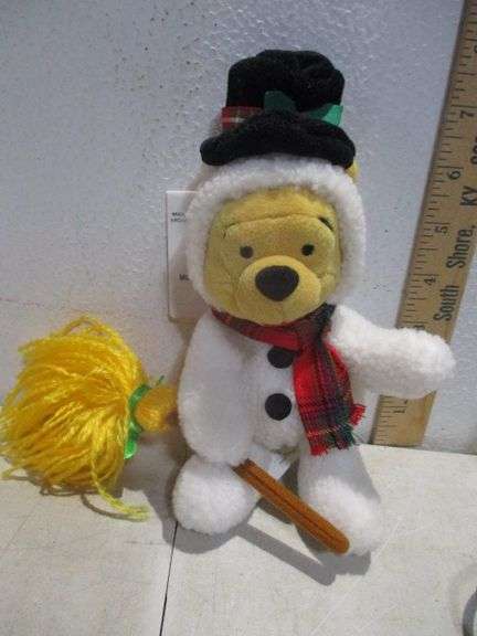 Walt Disney ''Snowman Pooh'' - Auction Ohio