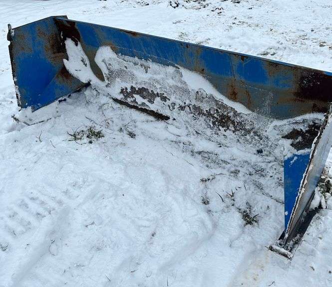 92" Snow Box - Auction Ohio
