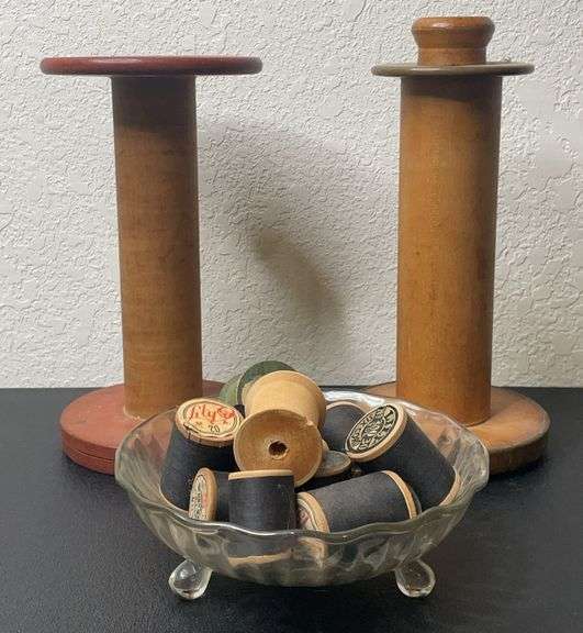 Vintage Wooden Textile Spools & Wooden Thread Spools Lot - Auction Ohio