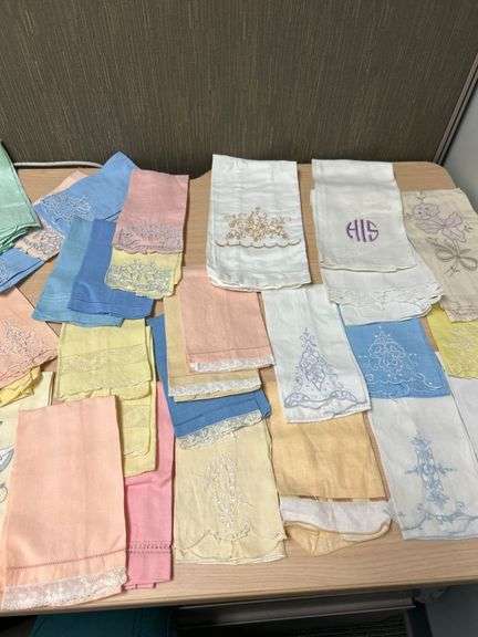Vintage Embroidered Linens in Pastel Shades - Auction Ohio