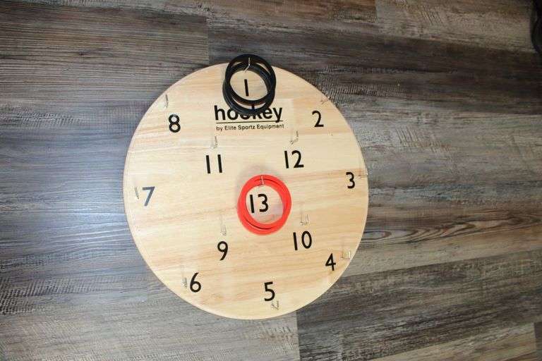 Hookey Game Board - Auction Ohio