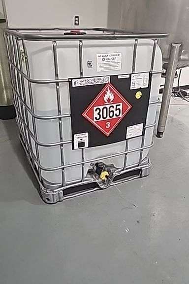Mauser IBC Intermediate Bulk Container with Flammable Liquid Label ...