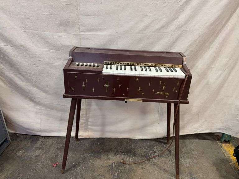 Magnus Custom De Luxe Electric Chord Organ on Stand - Auction Ohio