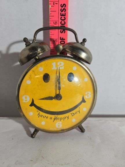 vintage robert shaw smiley, face alarm clock - Auction Ohio