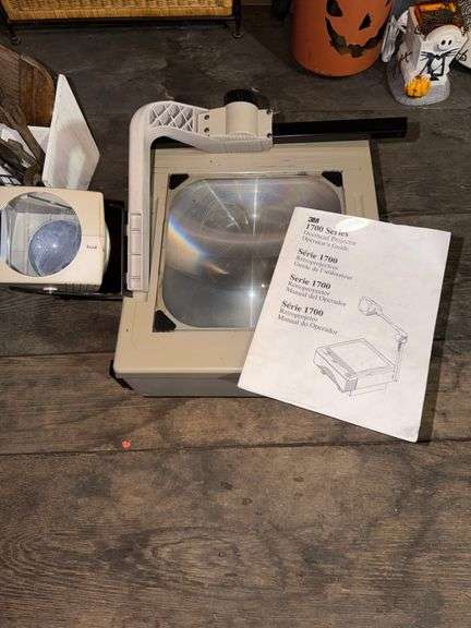 3M Overhead Projector with Manual - Auction Ohio
