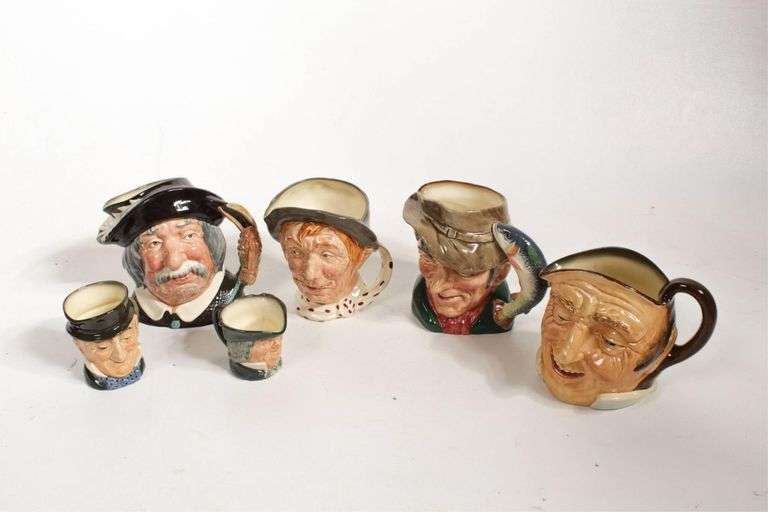 CERAMIC TOBY MUGS WITH HAND-PAINTED DETAILS. - Auction Ohio