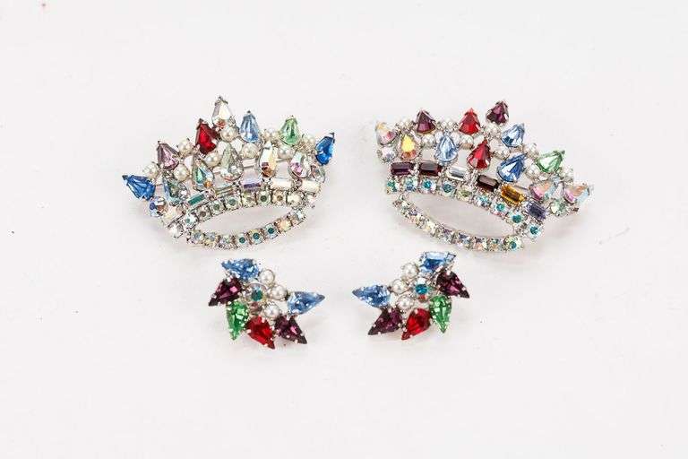 Vintage B. David Crown Brooch and Matching Earrings - Auction Ohio