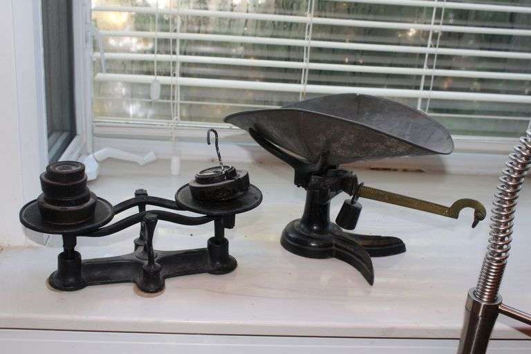 Antique Cast Iron Scales - Auction Ohio