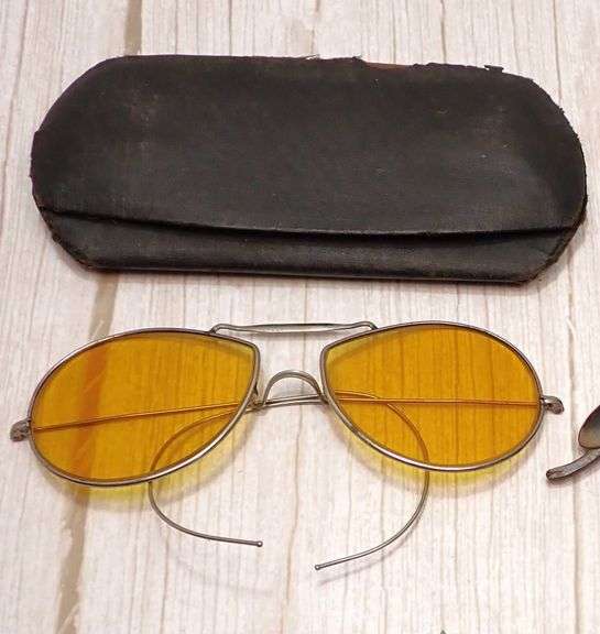 1920-30 era Wire Frame Amber Aviator Sunglasses - Auction Ohio
