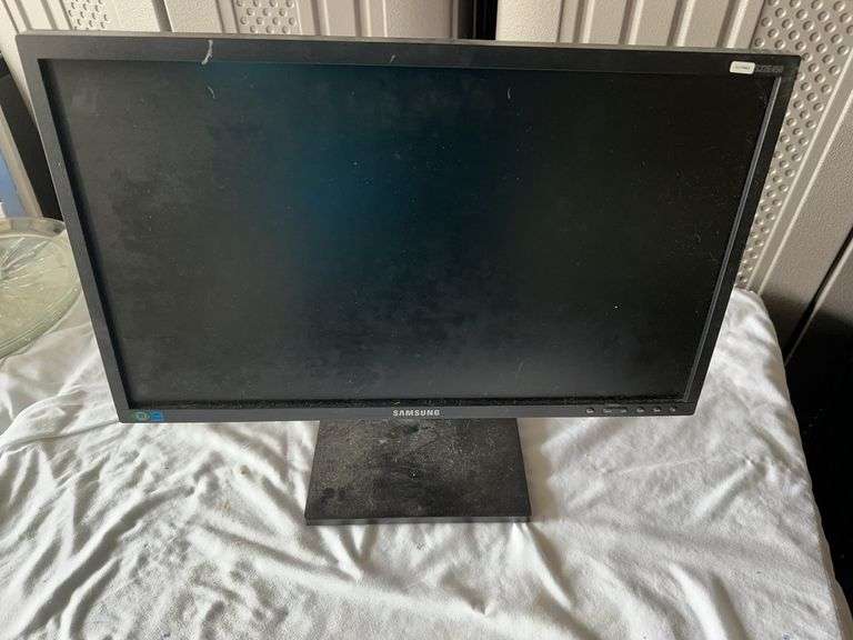 Samsung 19“ computer color monitor - Auction Ohio