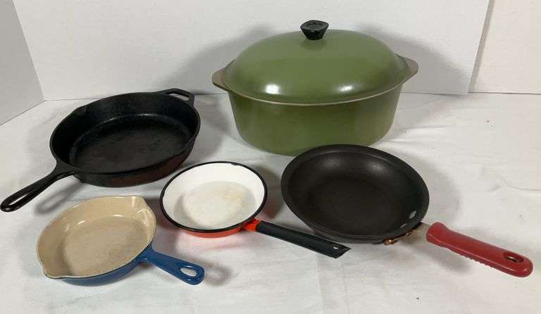 Club Roaster, Lodge 10” Cast Iron Pan and a Le Creuset and Calphalon ...