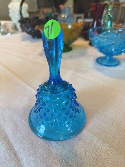 Blue hobnail bell dinger - Auction Ohio