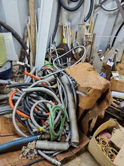 Wall Clean Out, See Photos - Auction Ohio
