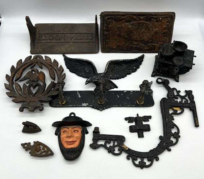 Vintage Cast Iron/Metal Collectibles - Auction Ohio