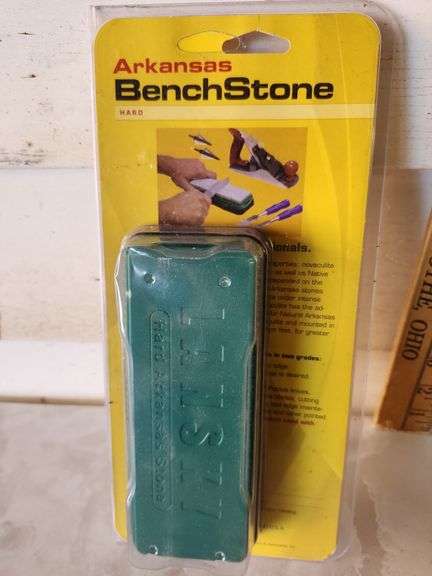 Arkansas Bench Stone Used In Box - Auction Ohio