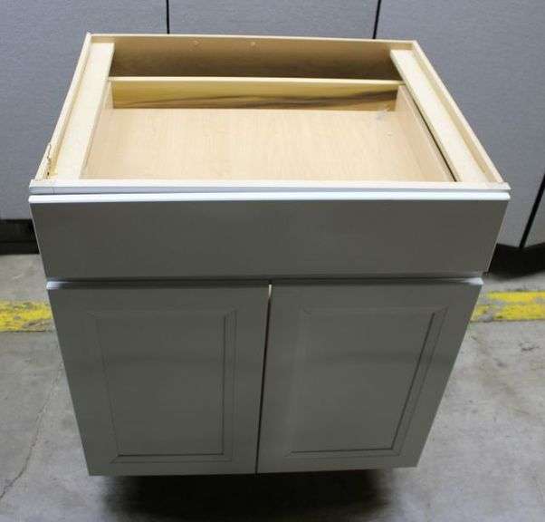 Merillat Classic Collection Base Cabinet - Auction Ohio
