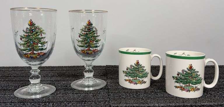 Vintage Spode Christmas Tree Set of 2 Coffee/Cocoa Mugs & a Set of 2 ...