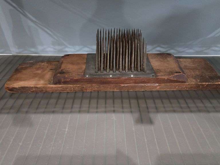 Primitive Flax Comb - Auction Ohio