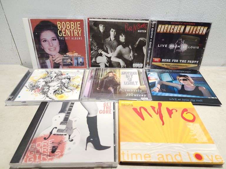 8 Assorted Cds, Bobbie Gentry, Gretchen Wilson, The Donnas, Kimberly ...