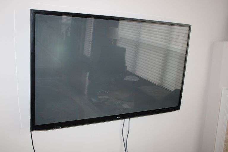LG TV - Auction Ohio
