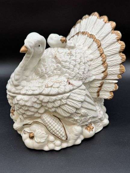 Ceramic Turkey-Shaped Lidded Dish with Gilded Accents - Auction Ohio
