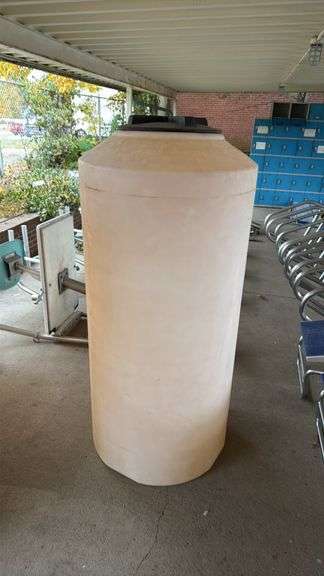 Large Plastic Storage Tank - Auction Ohio