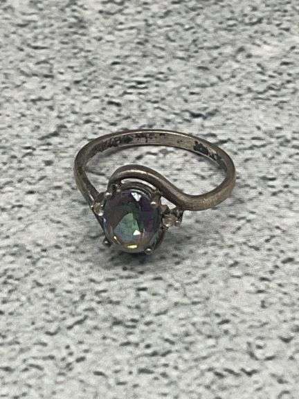 Sterling Silver Ring with Oval Multi-Color Stone, Size 9 - Auction Ohio