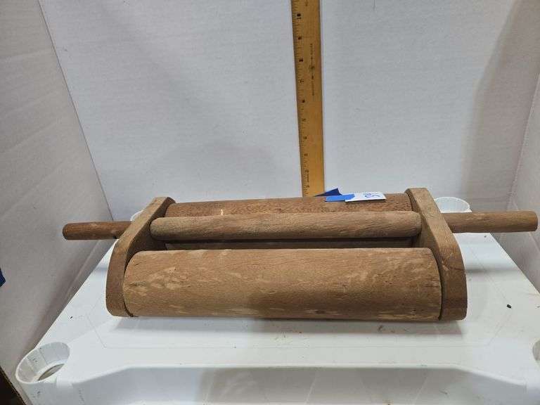 Antique wooden butter roller. - Auction Ohio