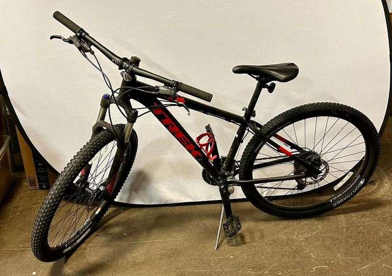 AO-169246 New in Box Bed, Trek Marlin 7 Mountain Bike, Cigar Boxes and ...