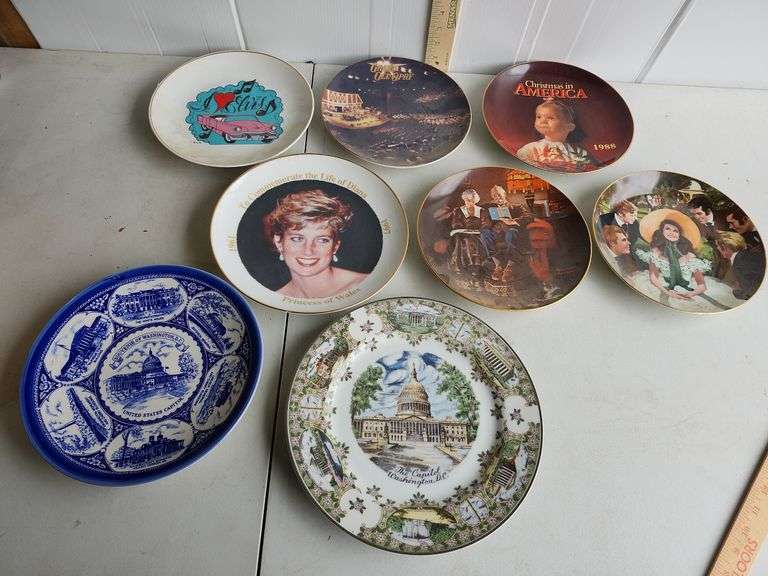 Assorted Collector Plates, I Love Elvis, Grand Ole Opry Etc. - Auction Ohio