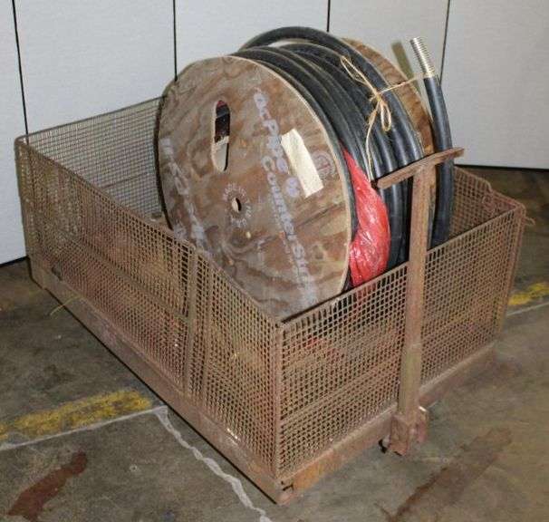 Metal Rolling Cart with TracPipe PS-II Flexible Gas Pipe on Wooden ...