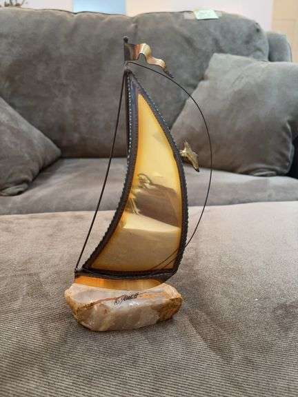 Unique sailboat-signed - Auction Ohio