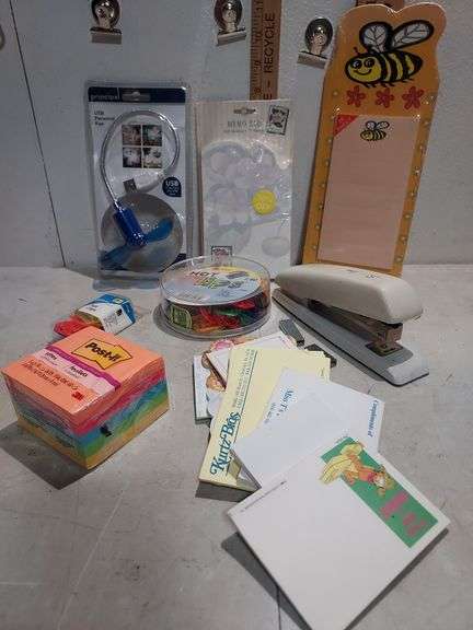 Note Pads, Hot Clips, Usb Personal Fan, & Sticky Notes - Auction Ohio