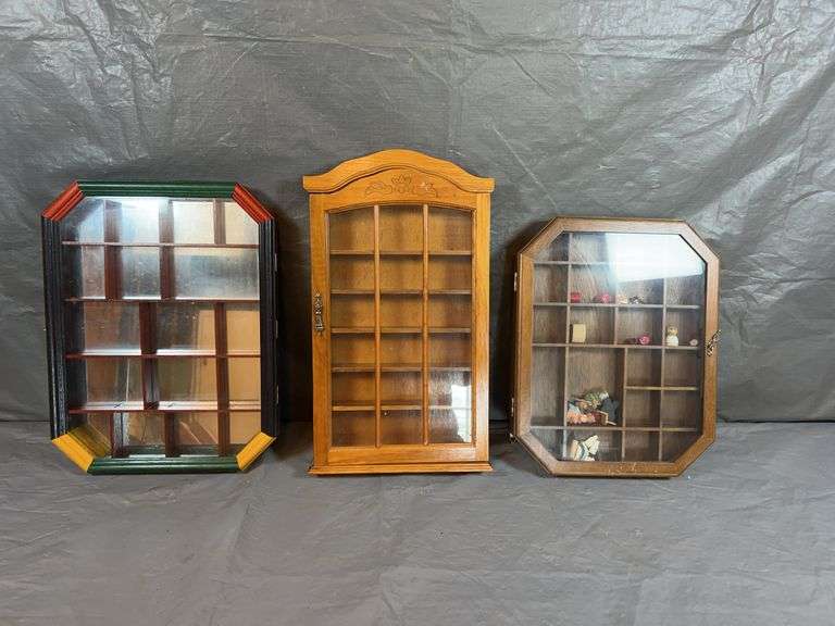 Shadowboxes - Auction Ohio