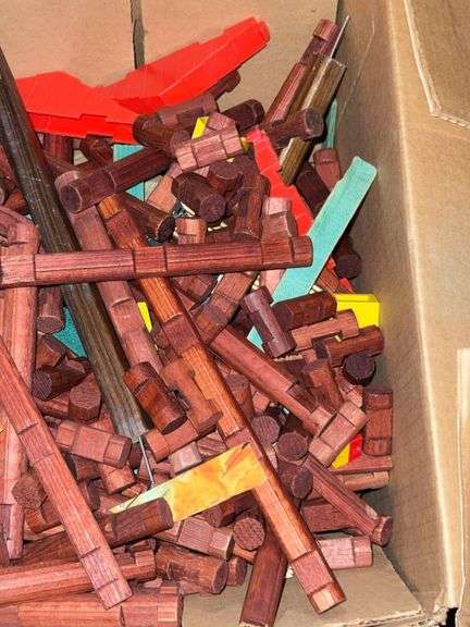 Vintage Building Toys - Auction Ohio