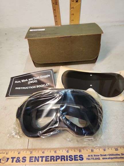New Mine Safety Appliances Company Goggles, Sun, Wind, & Dust - Auction ...