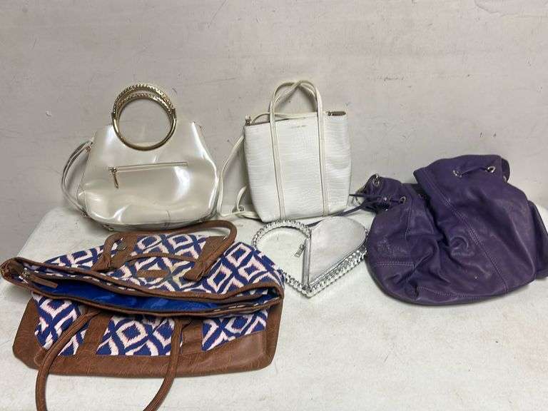 5 Handbags - Auction Ohio