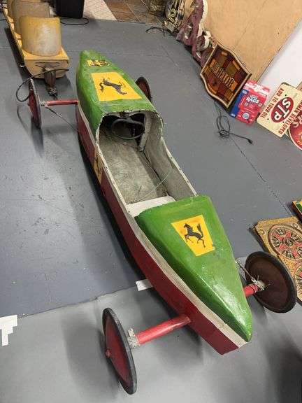 Vintage soap box derby car – 76 inches long-Ferrari markings - Auction Ohio