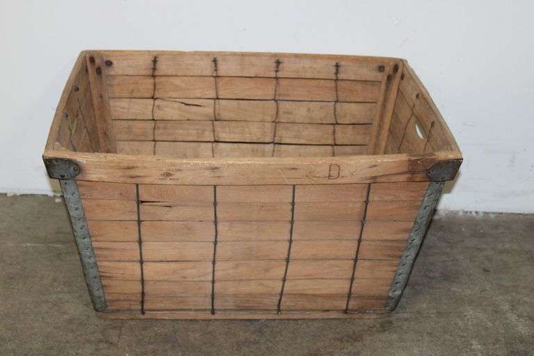 Wood Slat Storage Crate - Auction Ohio