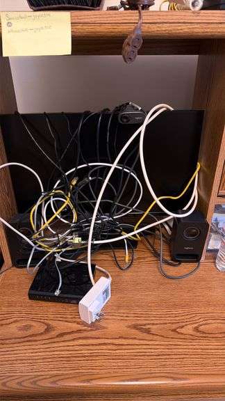 Logitech Speaker System with Cables - Auction Ohio