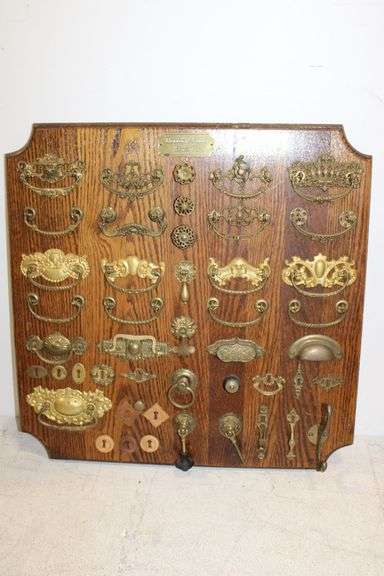 Hardware Sample Board - Auction Ohio
