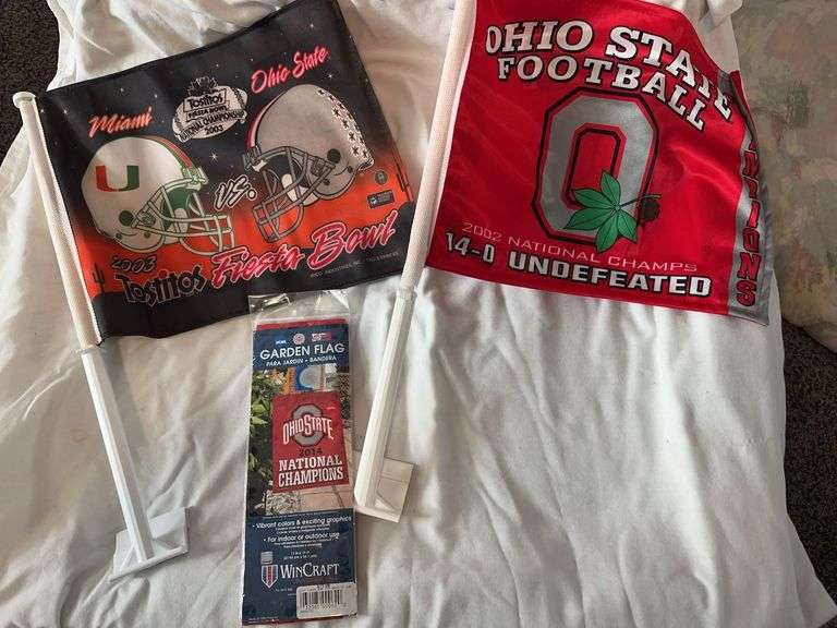 Three Ohio State flags - Auction Ohio