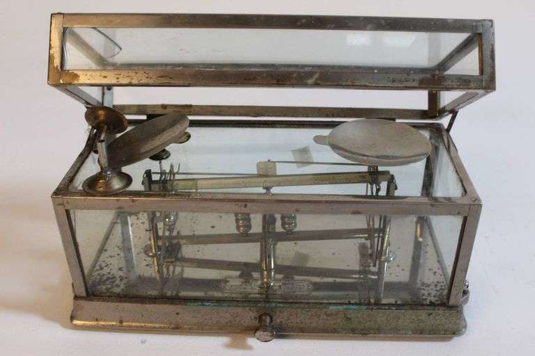 GLASS ENCASED SCALE WITH METAL FRAME. - Auction Ohio